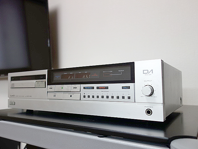 DAD-800 （Lo-D）1983年 | 古いハードに囲まれて since2011