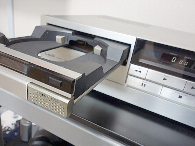 DAD-800 （Lo-D）1983年 | 古いハードに囲まれて since2011