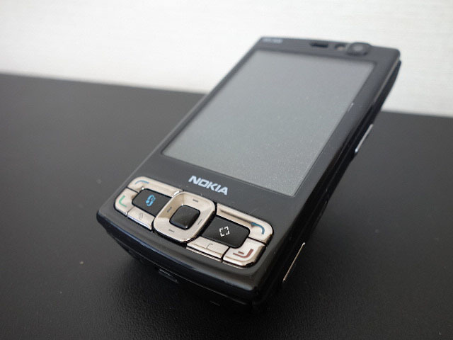 NOKIA N95 2007年 | 古いハードに囲まれて since2011