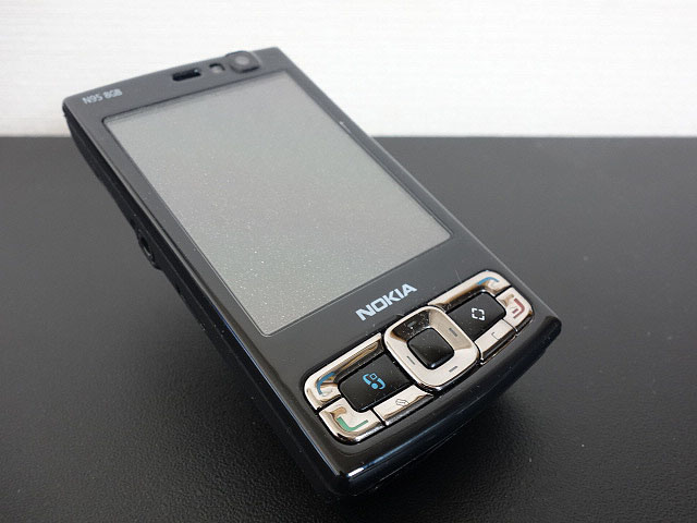NOKIA N95 2007年 | 古いハードに囲まれて since2011