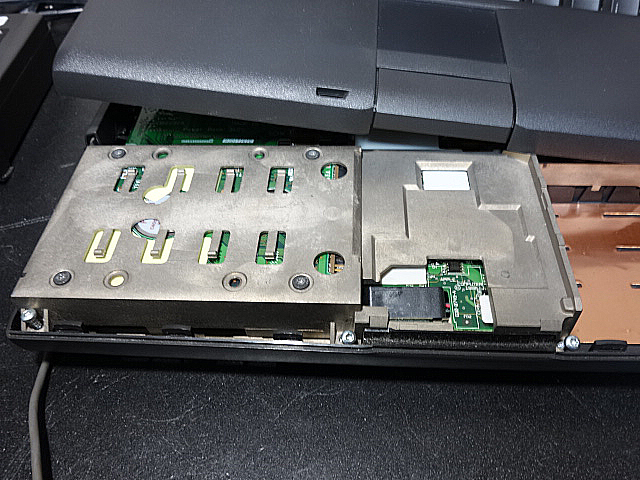 PowerBook 3400 (Apple) 1997年 | 古いハードに囲まれて since2011