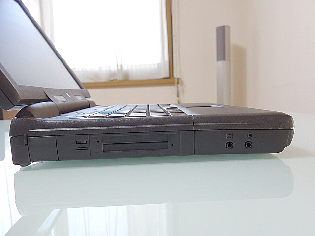 PowerBook 3400 (Apple) 1997年 | 古いハードに囲まれて since2011