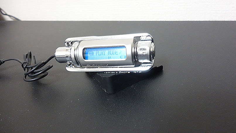 NW-MS70D (SONY) 2003年 | 古いハードに囲まれて since2011