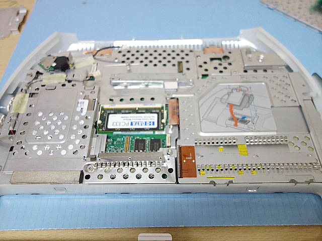 iBook SE Graphite G3 2000年 | 古いハードに囲まれて since2011