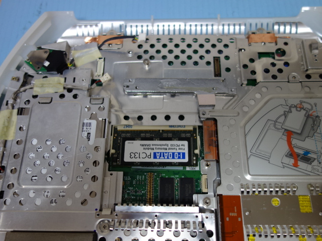iBook SE Graphite G3 2000年 | 古いハードに囲まれて since2011