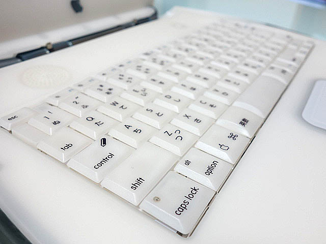 iBook SE Graphite G3 2000年 | 古いハードに囲まれて since2011