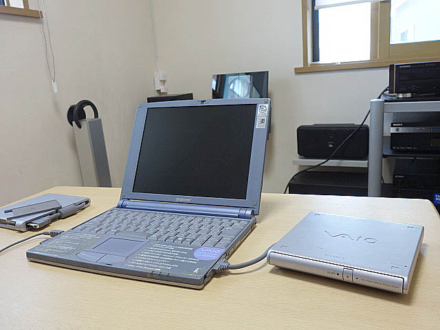 VAIO PCG-505V/CBP 1999年 再びNo3 周辺機器 | 古いハードに囲まれて since2011